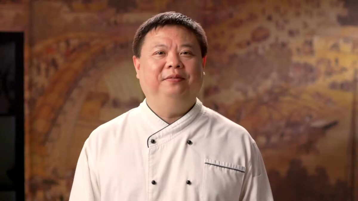 Chef John creează rețeta tradițională chineză Black Pepper Beef cu ...